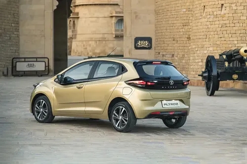 Tata Altroz 2025 Price - Images, Colors, Specifications, Features and ...
