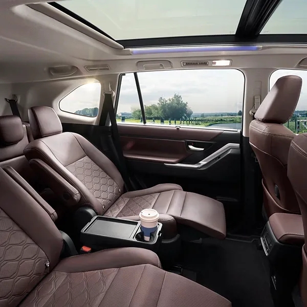 Toyota Innova Hycross 2025 Price - Images, Colors, Specifications ...