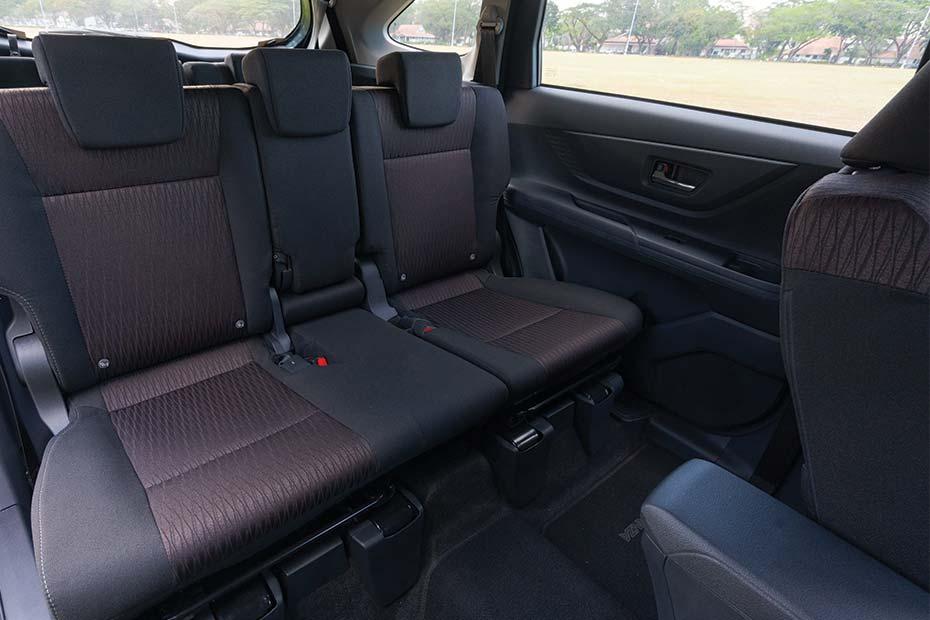 Toyota Avanza Launch Date, Expected Price ₹10.59 Lakh, & Further ...